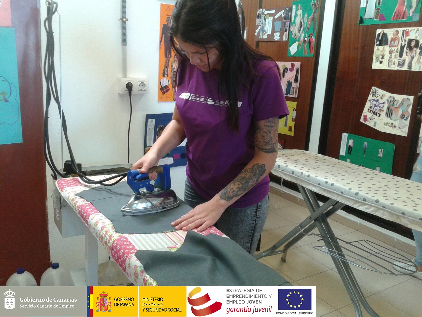 Confección de prendas y montaje y acabado de falda – PFAE GJ «El Taller ...